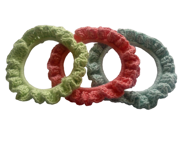 Ravelry: Frilly Stacking Bangle Bracelet pattern by Mamta Motiyani