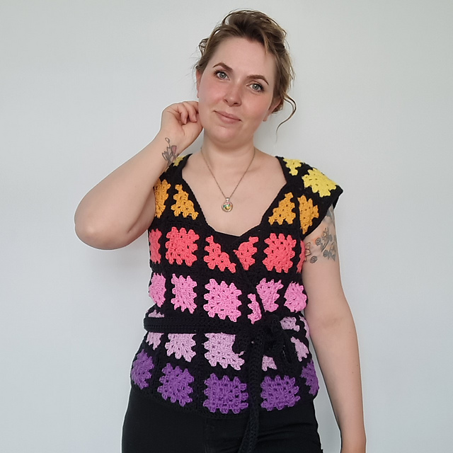 Ravelry: Wrapper's Delight Top pattern by Lauren Willis