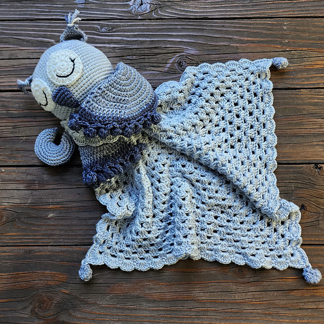 Ravelry: Sleepy Owl Lovey Blanket pattern by Melanie Grobler