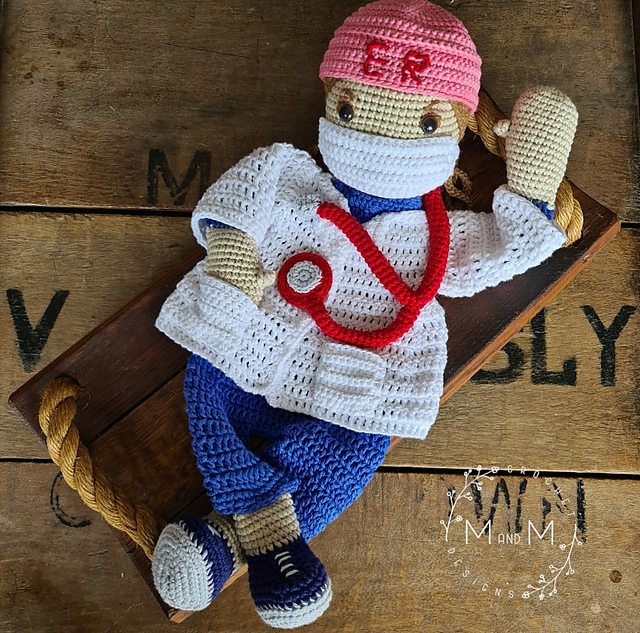 Ravelry: Melly Teddy Ragdoll Doctor Natalie pattern by Melanie Grobler