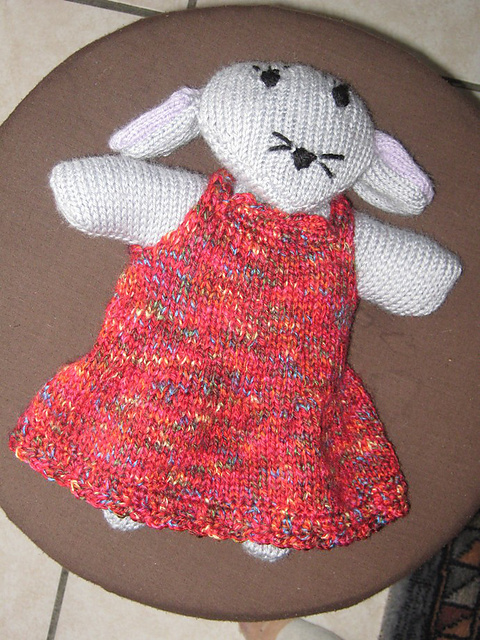 Ravelry: Doudou souris pattern by Phildar Design Team