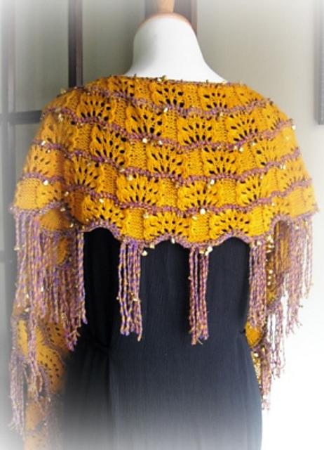 Ravelry: Bali Moon Shawl pattern by Therese Chynoweth