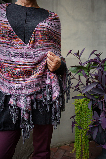 Ravelry: Monofora pattern by Corrina Ferguson