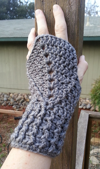 Ravelry: Knight's Gauntlet Fingerless Gloves pattern by Margrit Collier