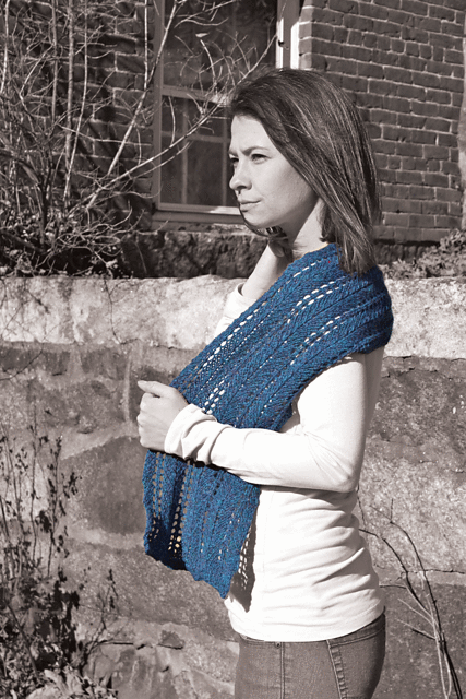 Ravelry: DELPHINE pattern by Rohn Strong