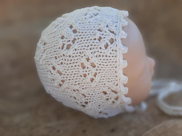 Ravelry: Veronica Bonnet pattern by Maria Silea