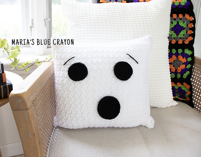 Ravelry: Ghost Pillow pattern by Maria's Blue Crayon