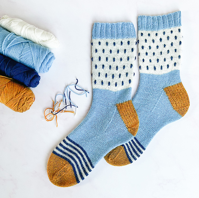 Ravelry: Dotted Stripes Socks pattern by Maria