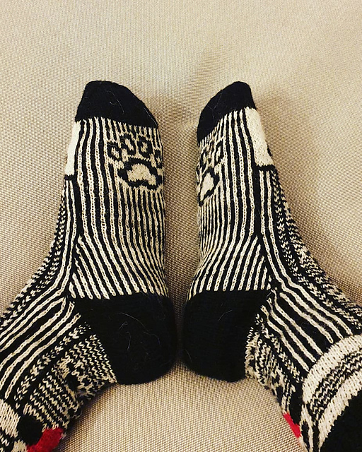 Ravelry: Panda Socks pattern by Maria Brandt