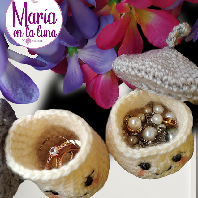 Ravelry: Magic Mushrooms Jewelry Boxes pattern by María Soni