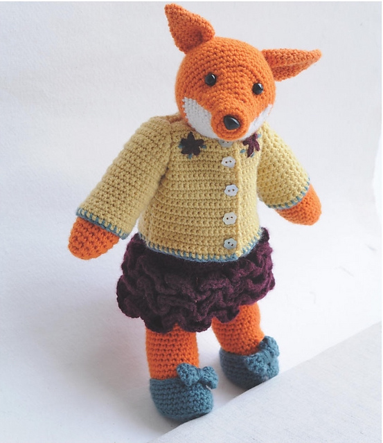 Ravelry: Evie Fox pattern by Emma Varnam