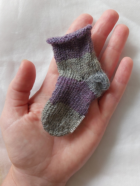 Ravelry: Tiny Socks pattern by Mariia Melnikova