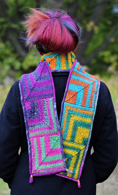 Ravelry: Pixelated Scarf pattern by MarinJaKnits