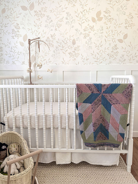 Ravelry: Mini Quinn pattern by MarinJaKnits