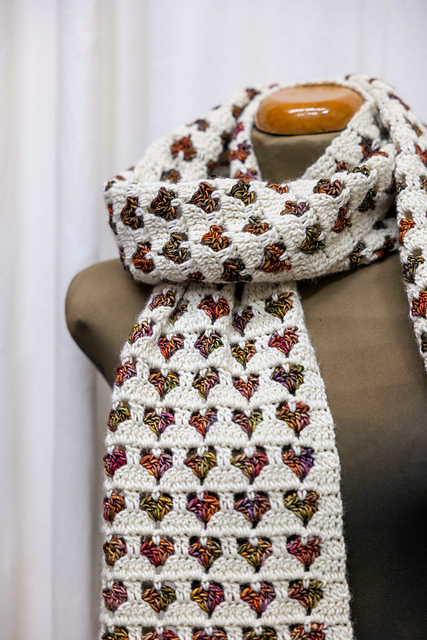 crochet patterned scarf