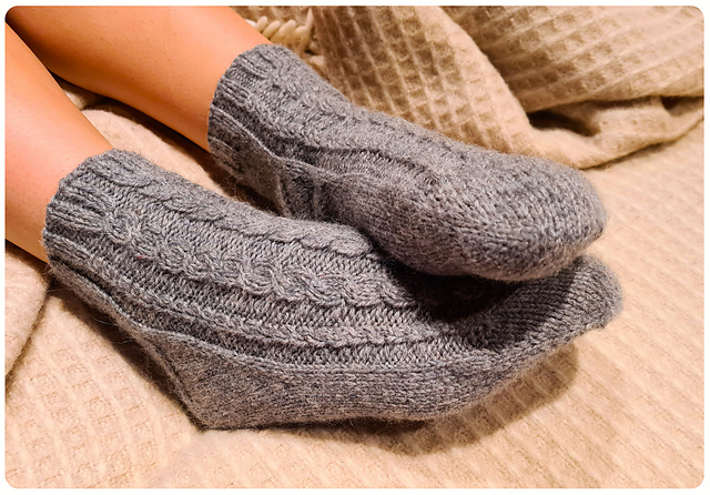 Ravelry: Cardamom socks pattern by Marion Jarry