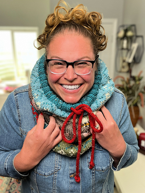 Ravelry: Dancer's Delight Knit Cowl/Snood pattern by Marly Bird