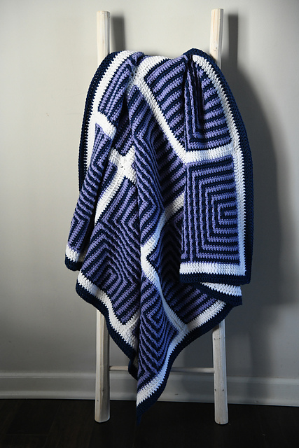 Ravelry: Mosaic Diamonds pattern by Marly Bird