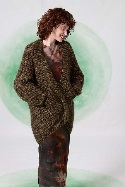 Ravelry: Cardigan Daphne pattern by LANGYARNS SWITZERLAND