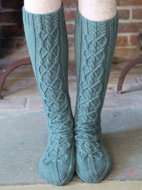 Ravelry: Leighton pattern by Alison Green