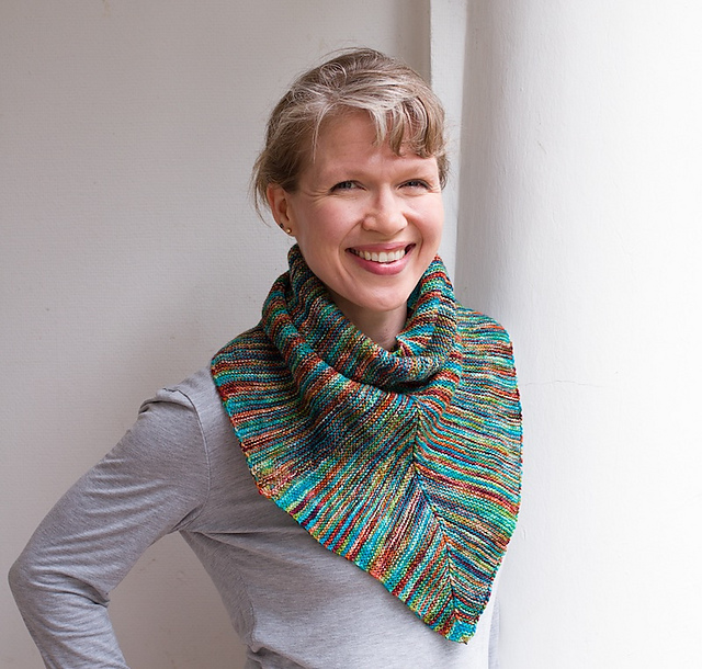 Ravelry: Panoramic Cowl pattern by Martina Behm