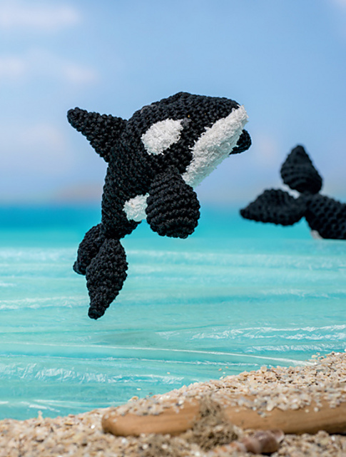 Ravelry: Orca pattern by Megan Kreiner