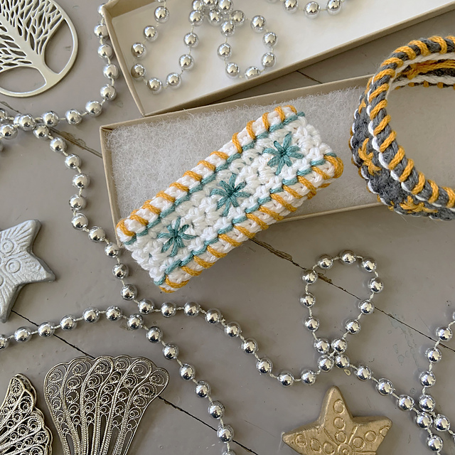 Ravelry: Star Studded Bracelet pattern by Mary Beth Cryan