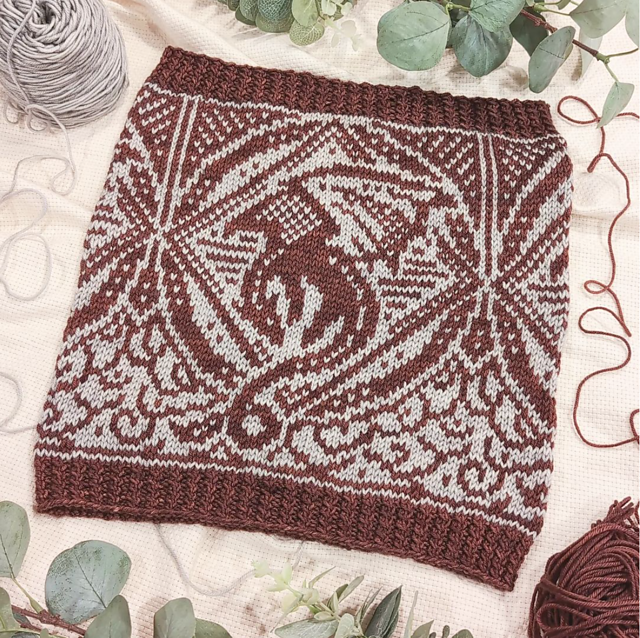 Ravelry: Dragon Tale Cowl (Knit) pattern by Mary P. Hunt