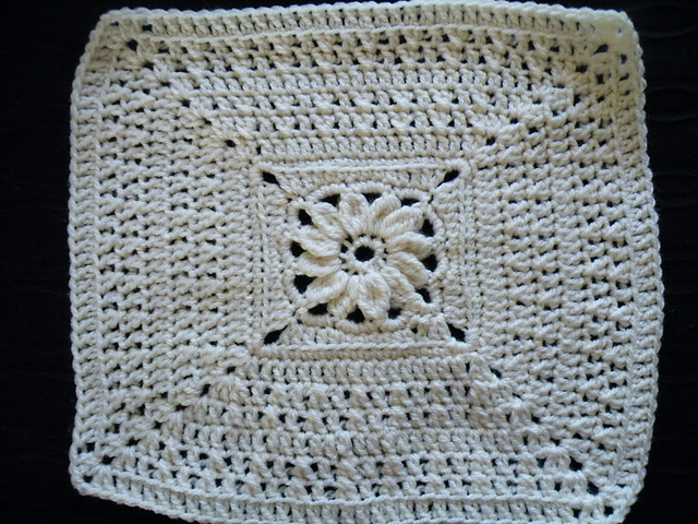 Ravelry: Maryfairy's Frilly Flower Square for Anns Throw