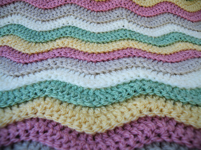 Ravelry: Maryfairy's Ripple Blanket for Baby Phoebe