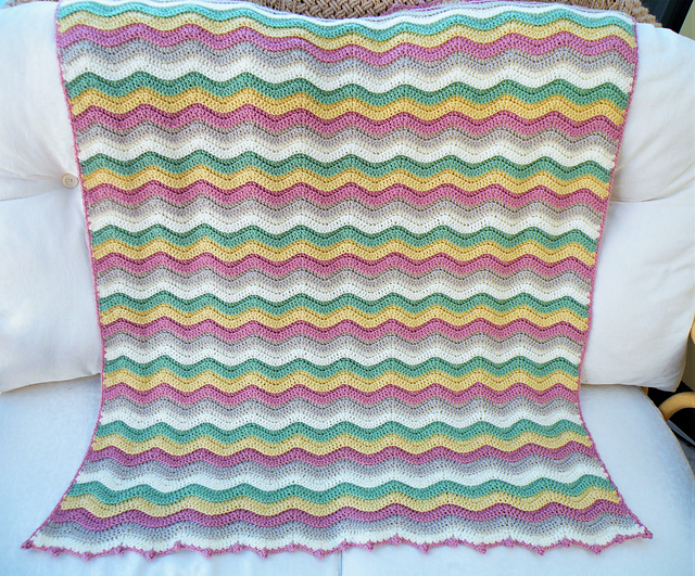 Ravelry: Maryfairy's Ripple Blanket for Baby Phoebe