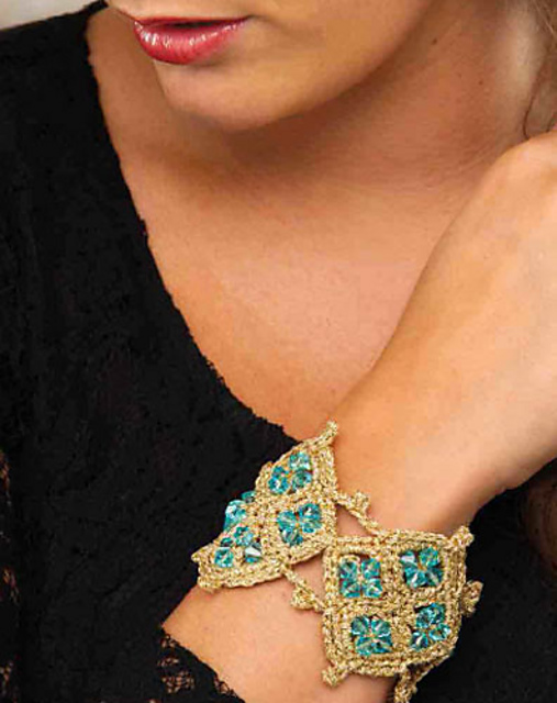 Ravelry: Gold Ice Bracelet pattern by Jennifer E. Ryan