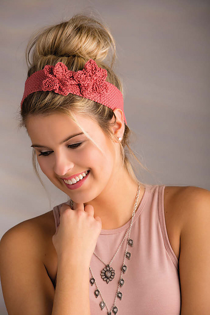 Ravelry: Fancifully Floral Headband pattern by Lena Skvagerson