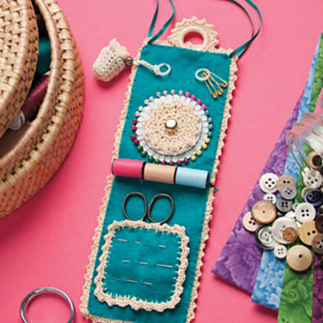 Ravelry: Hanging Mini Hussif pattern by Heather Sprout