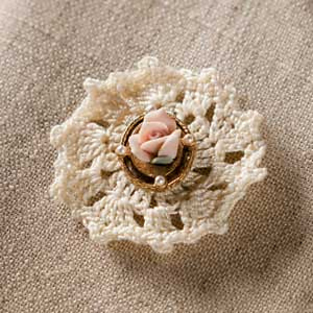 Ravelry: Vintage Lapel Pin pattern by Kristen Stoltzfus
