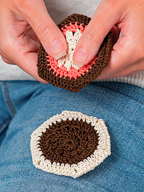 Ravelry: Hexagon Flower Fidget Toy pattern by Julia Wagner