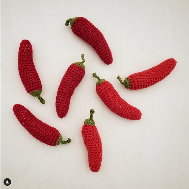 Ravelry: Piment pattern by Laetitia Dalbies