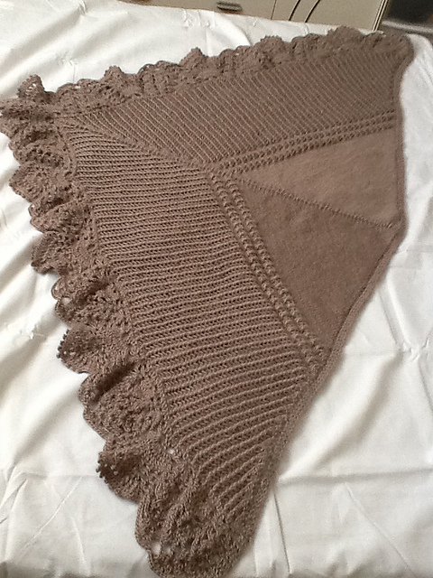 Ravelry: MayBader's Triangular Knitted Shawl