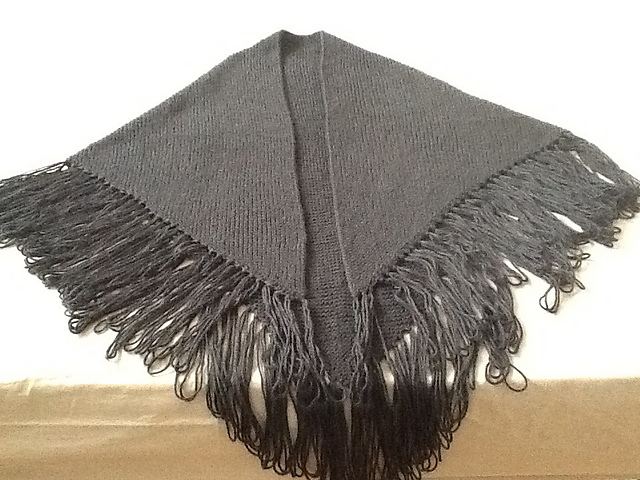 Ravelry: MayBader's Triangular Shawl With Fringes