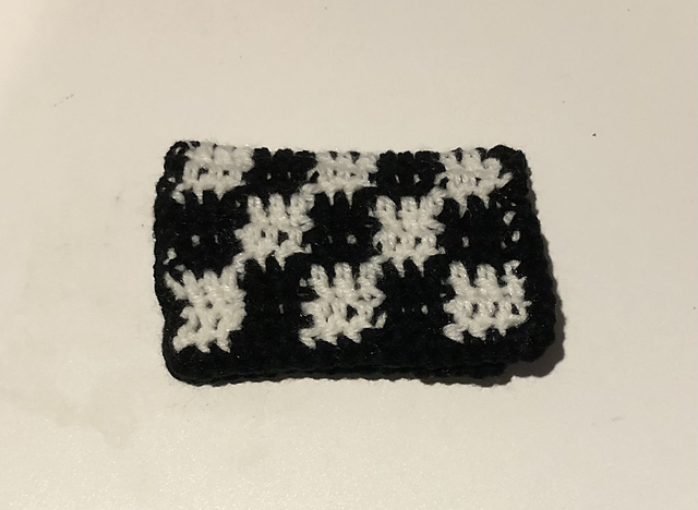 Ravelry: No Sew Checkerboard Wallet pattern by Maya Kelly