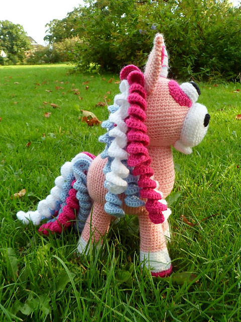 Ravelry: Maggy Magic pattern by Christine Schneider