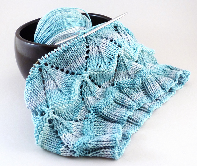 Ravelry: Cowl Reiselust No 3 pattern by Gabriele Meul-Ronnewinkel
