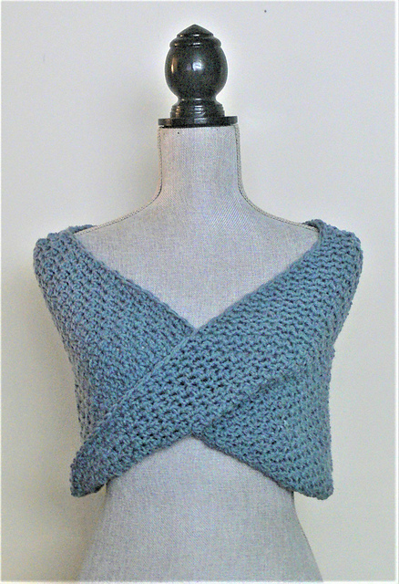 Ravelry: Mobius Shawl pattern by Meadowvale Studio