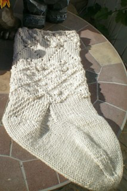 Ravelry: Nollaig Shona Duit (Happy Christmas) pattern by Meagheen Ryan