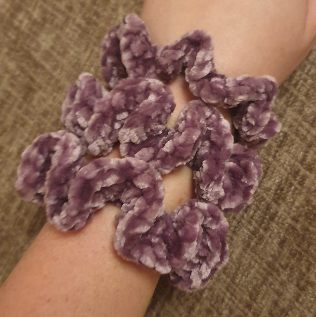 Ravelry: Easy scrunchie designs pattern by Megan L R