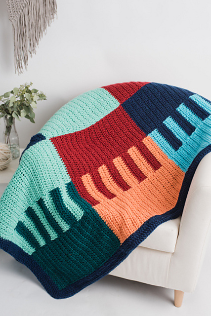 Ravelry: Waverly Throw pattern by Melinda Miller