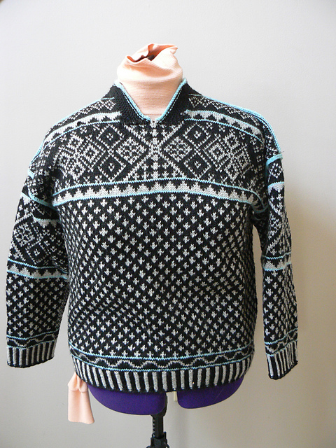 Ravelry: Kelley's Ski Sweater pattern by Knit Picks Design Team
