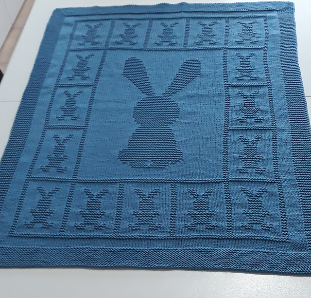 Ravelry: Bunny Baby Blanket pattern by Filomena Lanzara