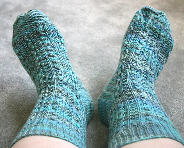 Ravelry: Chutes-N-Ladders pattern by Pam Gordnier