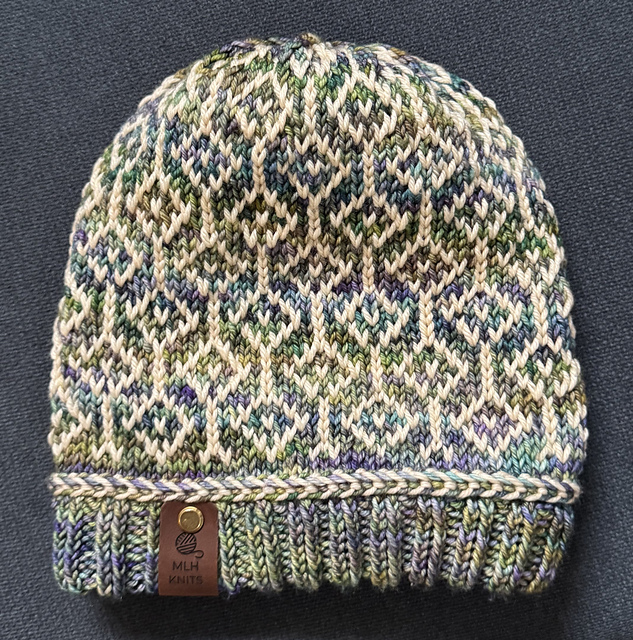 Ravelry: Climbing Vines Hat pattern by Meredith Haataja